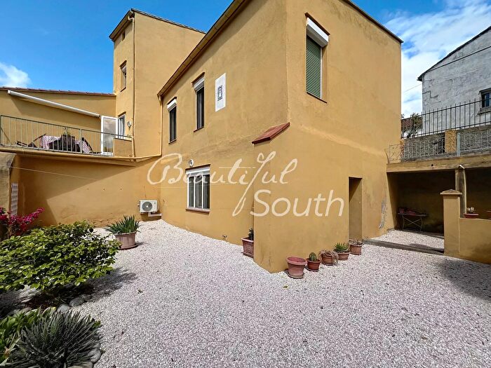 Maison à vendre - Maury - 5 pièces - 4 chambres