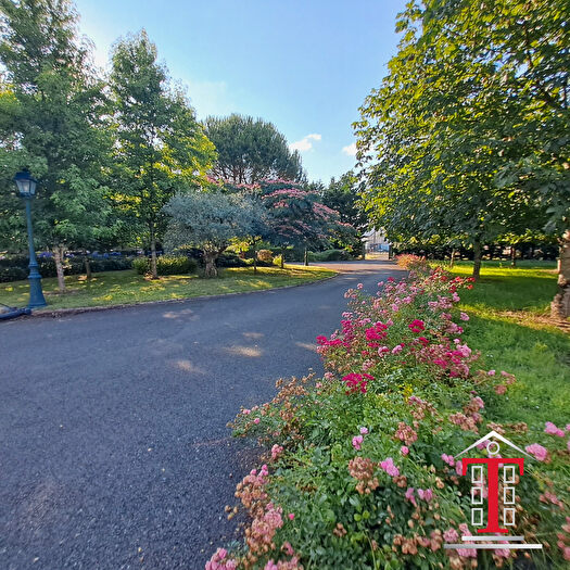 Maison à vendre - Trélazé - 8 pièces - 3 chambres