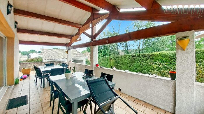 Maison à vendre - Sussargues - 7 pièces - 5 chambres