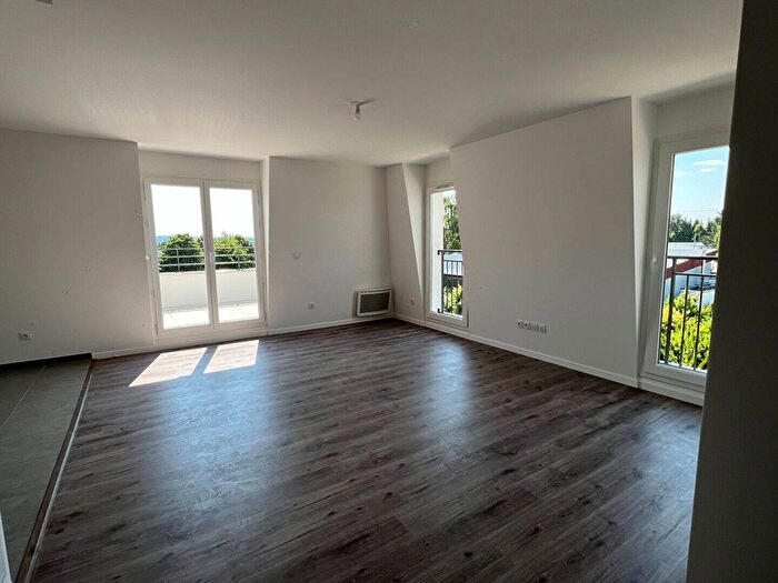 La Groue, Osny : Appartement 3 pièces à louer