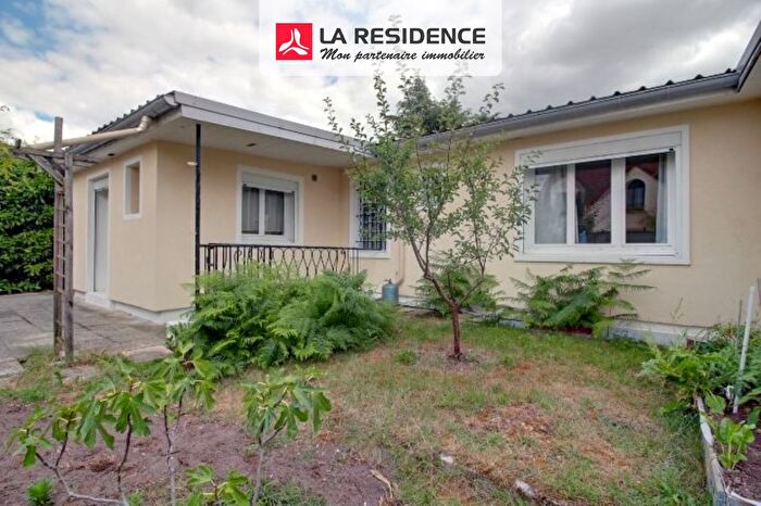 Maison 4 pièces à Aubergenville, à vendre
