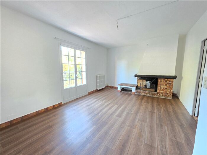 Valbonne, Val de Cuberte, Les Parés, Les Peyrouos : Appartement 4 pièces à louer