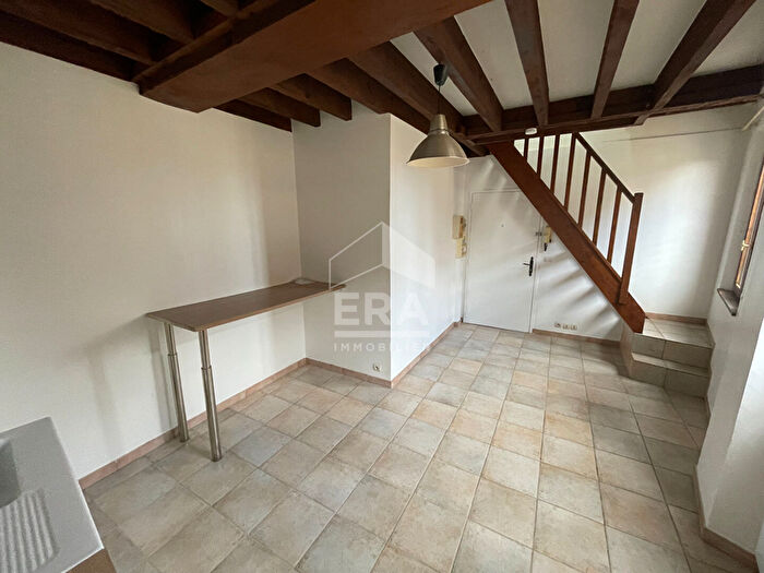 Appartement 1 pièce à louer à Brie-Comte-Robert, Centre-ville