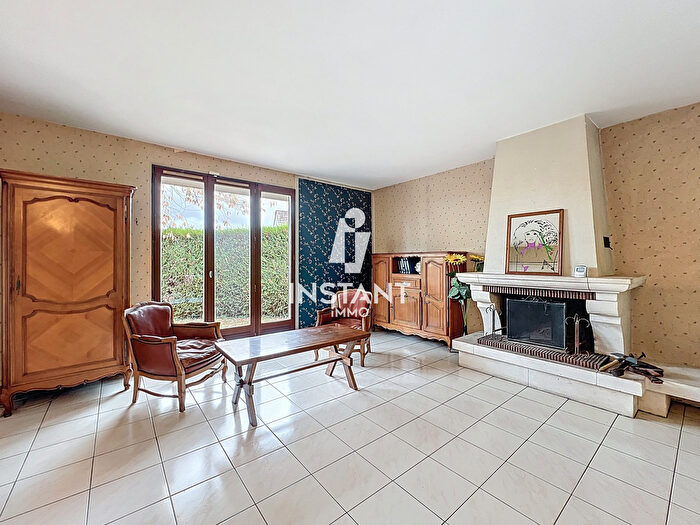 Maison à vendre - Linas - 8 pièces - 6 chambres