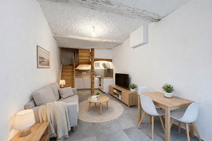 Maison à vendre - Pignans - 4 pièces - 3 chambres