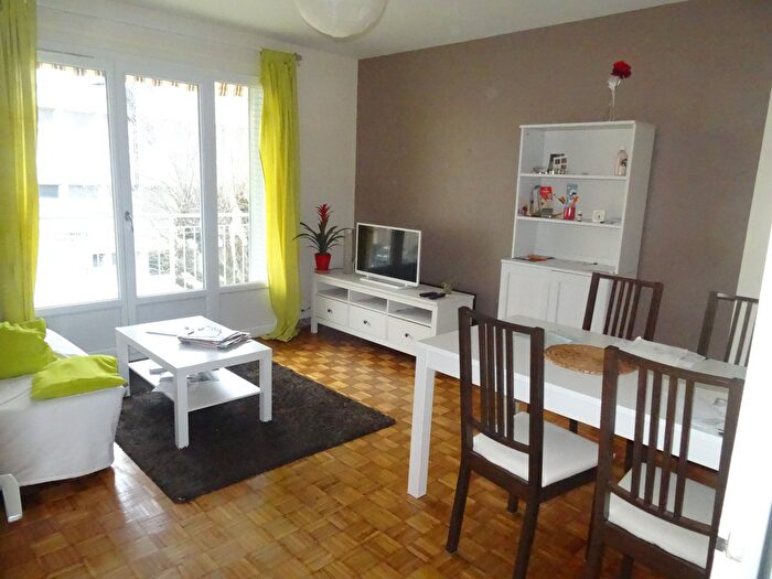 Appartement 3 pièces à Vienne, L'Isle, à louer