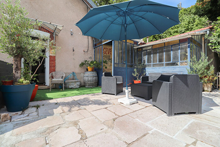 Appartement à vendre - Plombières-lès-Dijon - 5 pièces - 4 chambres