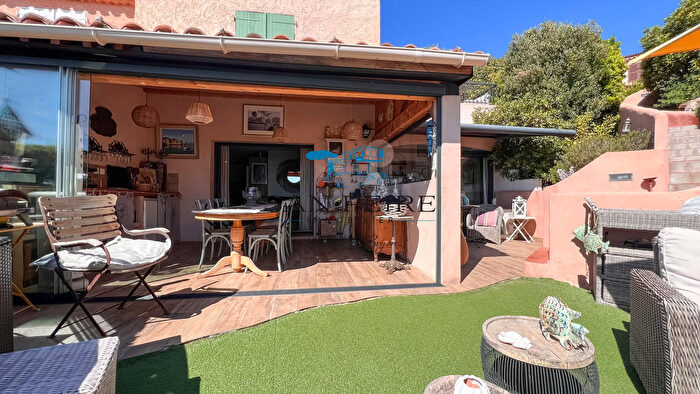 Roquebrune-sur-Argens : Appartement 3 pièces à vendre