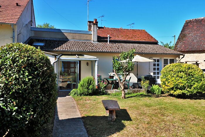 Maison à vendre - Montbouy - 5 pièces - 2 chambres