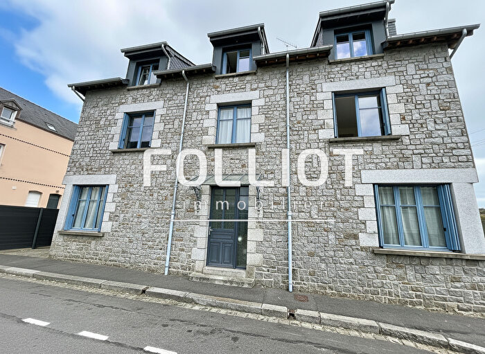 Maison 9 pièces à Fougères, Forairie, Cotterêts, à vendre