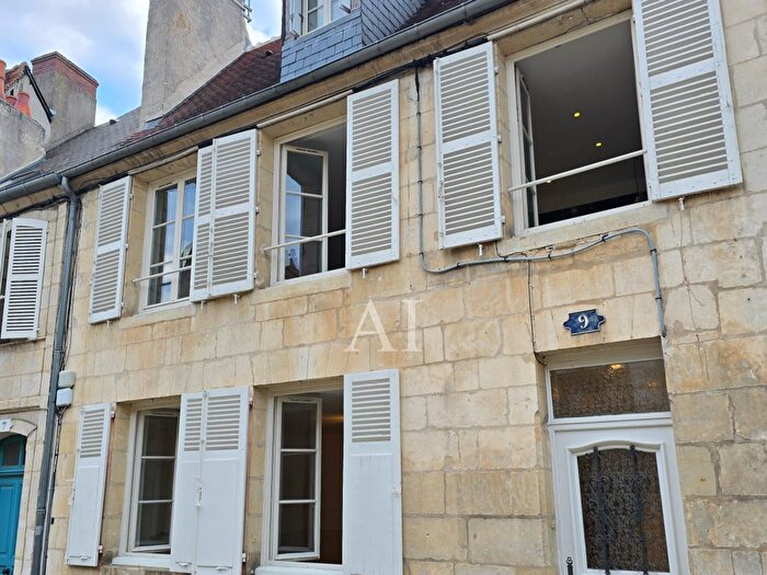 Maison à vendre - Bourges, Centre-ville, Charlet, Lahitolle, Pignoux, Sembat - 5 pièces - 4 chambres