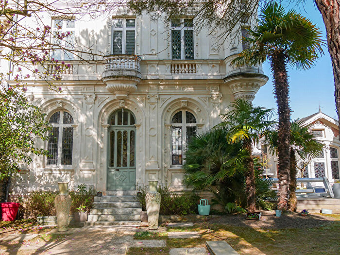 Maison à vendre - Angers, Madeleine, Saint-Léonard, Justices - 10 pièces - 5 chambres