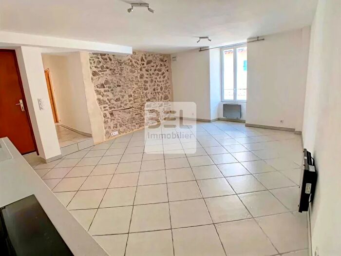 Appartement à louer - Bagnols-sur-Cèze, Centre-ville - 3 pièces - 2 chambres