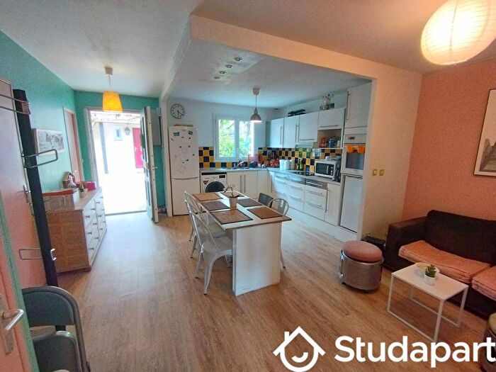 Appartement à louer - Chemin Dupuis-Paradis, Cergy - 1 pièce - 6 chambres