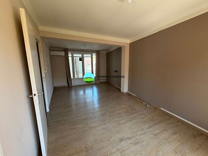 Appartement 4 pièces à louer à Mazan