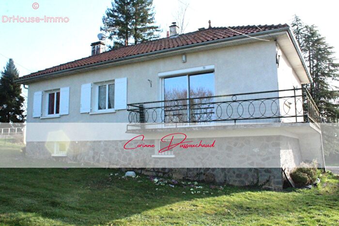 Maison à vendre - Chabanais - 5 pièces - 3 chambres