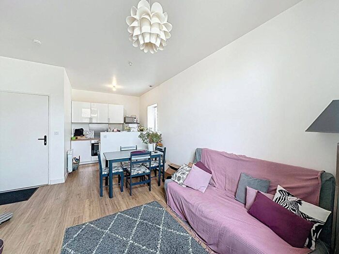 Appartement à louer - Ouest Thermal, Châtel-Guyon - 2 pièces - 1 chambre