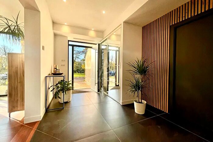 Maison à vendre - Bréal-sous-Montfort - 11 pièces - 8 chambres