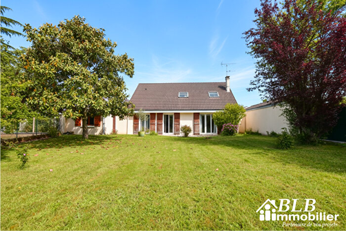 Maison 6 pièces à Les Essarts-le-Roi, à vendre