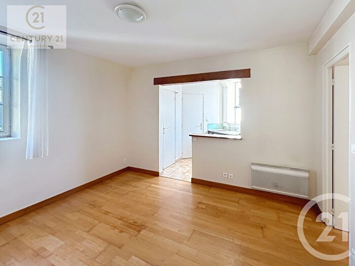 Appartement à vendre - Mantes-la-Jolie, Centre-ville - 2 pièces - 1 chambre