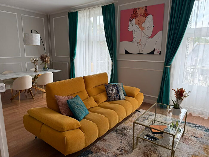 Appartement à vendre - Montbazon - 4 pièces - 3 chambres