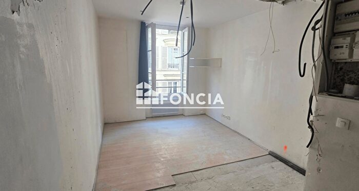 Paris 17ème, La Fourche, Guy Moquet - Appartement 1 pièce à vendre