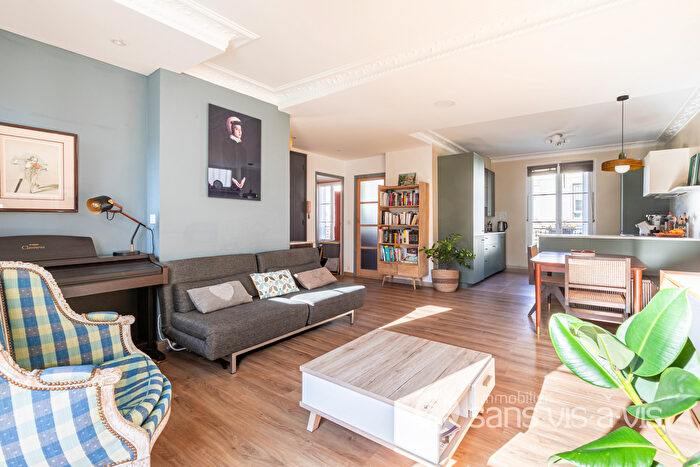 Appartement à vendre - Courbevoie, Marceau République - 3 pièces - 2 chambres