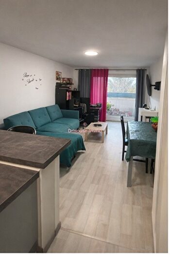 Appartement à vendre - Chelles, Centre-ville, Gare, Abbesses - 3 pièces - 2 chambres