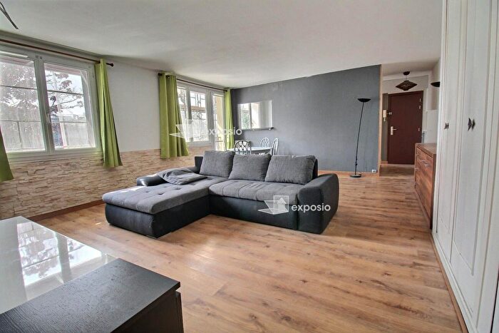 Appartement à vendre - Ris-Orangis, Le Village - 4 pièces - 2 chambres