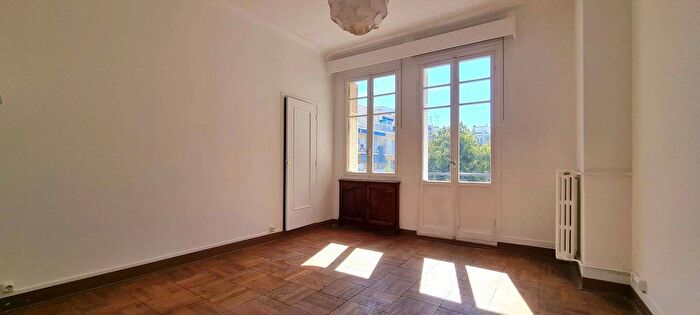 Appartement à louer - Carré dOr, Nice - 2 pièces