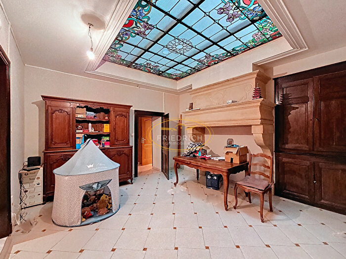 Maison à vendre - Velaines - 9 pièces - 4 chambres