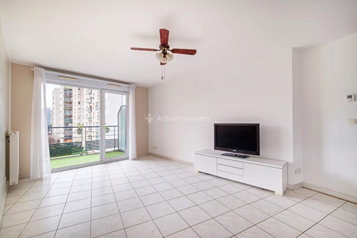 Appartement à vendre - Lyon e , Sans Souci, Dauphiné - 3 pièces - 2 chambres