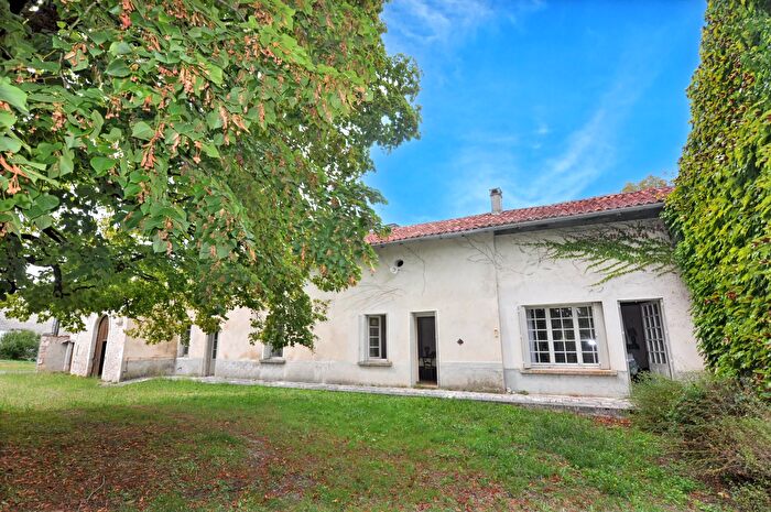 Maison 7 pièces à vendre à Saint-Séverin