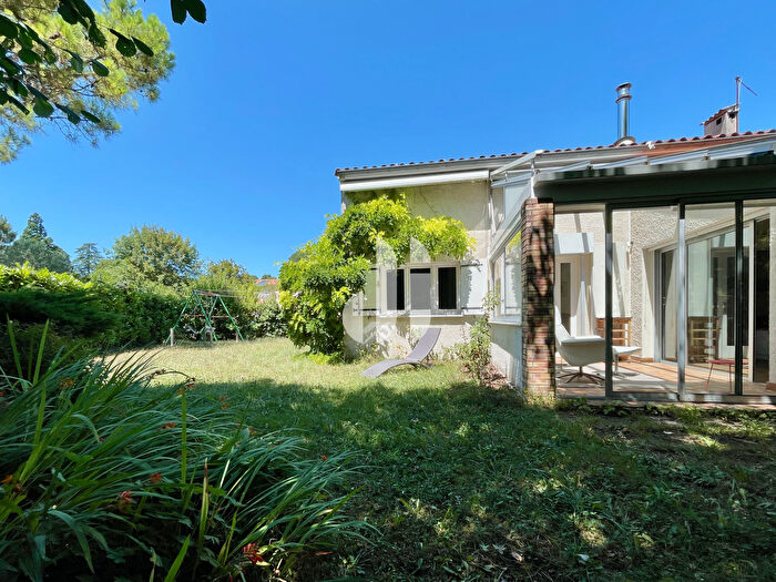 Maison à vendre - Gradignan, Centre-ville - 6 pièces - 4 chambres