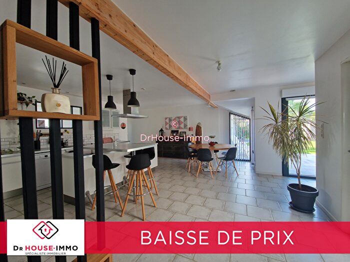 Maison à vendre - Naintré - 7 pièces - 4 chambres