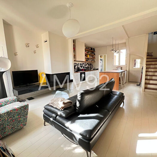 Maison à vendre - Colombes, Europe - 5 pièces - 3 chambres