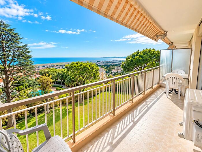 Nice, Lanterne : Appartement 1 pièce à louer