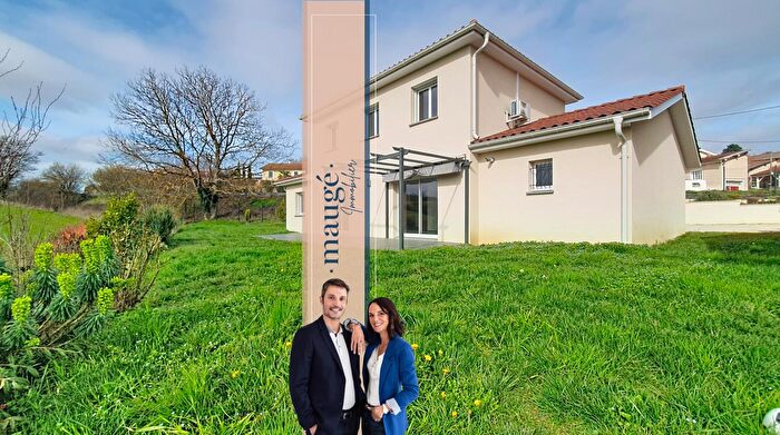 Maison à vendre - Chuzelles - 5 pièces - 4 chambres