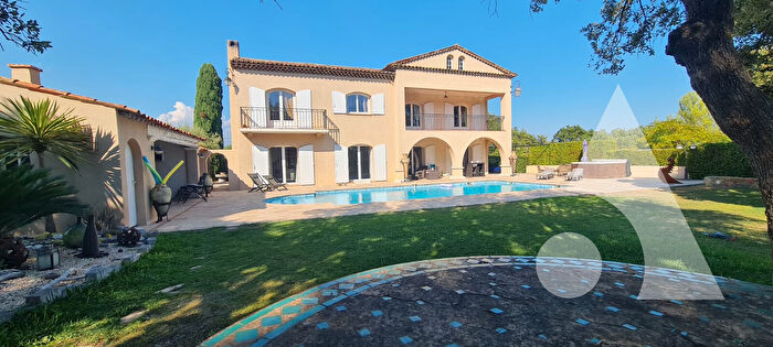 Maison 10 pièces à Flayosc, à vendre