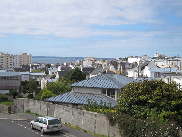 Appartement à louer - Brest, Saint-Marc, Kérampéré - 1 pièce - 1 chambre