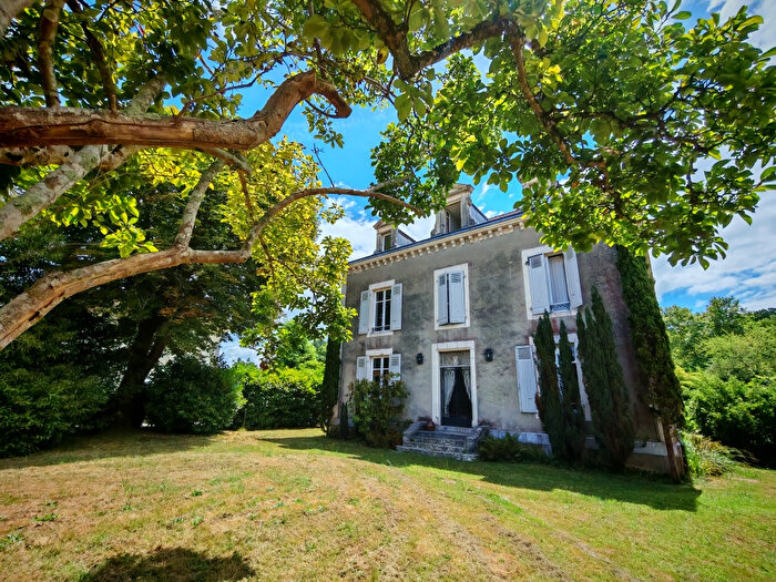 Pouillon : Maison 10 pièces à vendre