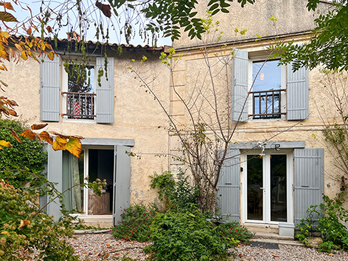 Maison à vendre - Tarascon, Saint-Gabriel, Route dAvignon, Route de Boulbon - 6 pièces - 3 chambres