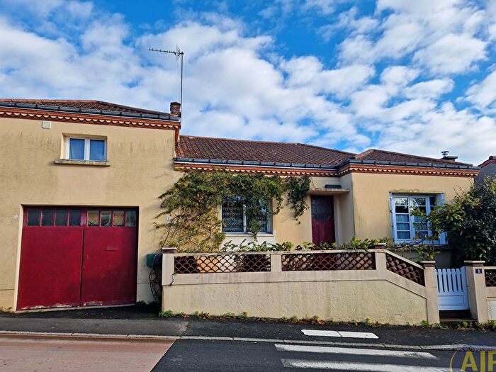 Maison à vendre - Clisson - 6 pièces - 4 chambres