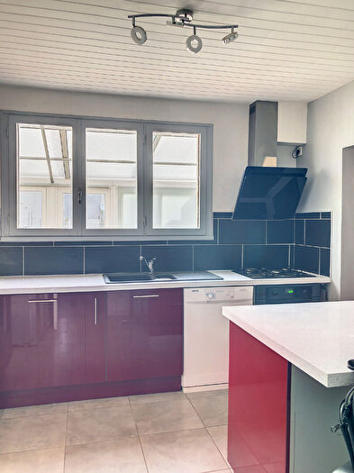 Maison à louer - Fontenay-le-Comte, Les Moulins, La Gare - 4 pièces - 3 chambres