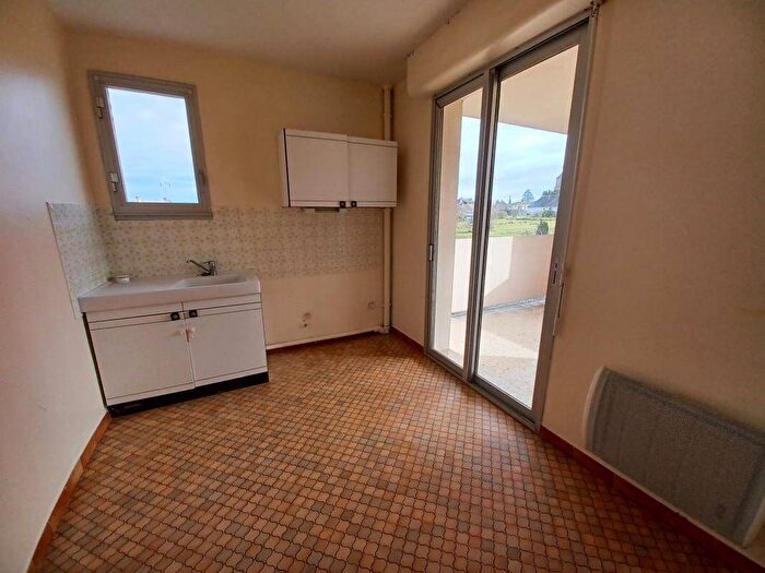 Appartement à louer - Saint-Benoît-du-Sault - 3 pièces - 2 chambres