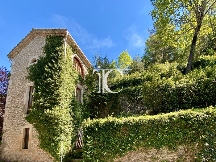Maison 9 pièces à vendre à Saint-Jean-de-Maruéjols-et-Avéjan