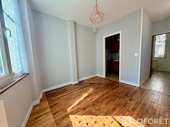 Bois-Colombes, Jean Mermoz : Appartement 2 pièces à vendre