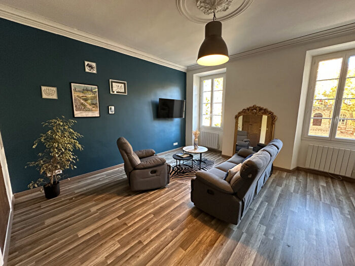 Appartement à vendre - Collobrières - 4 pièces - 2 chambres