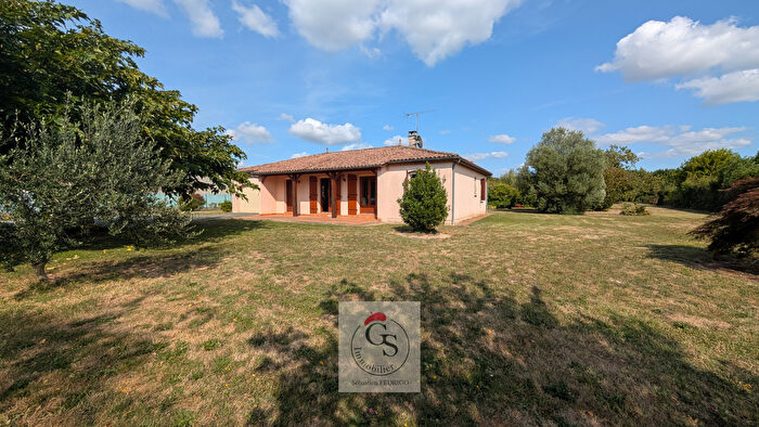 Maison à vendre - Tonneins - 5 pièces - 4 chambres