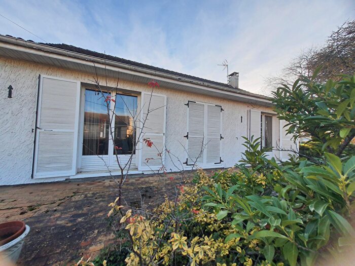 Maison 6 pièces à Domérat, à vendre